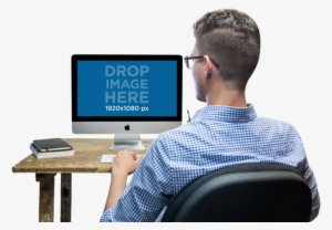 Man On Computer Png - Free Transparent PNG Download - PNGkey